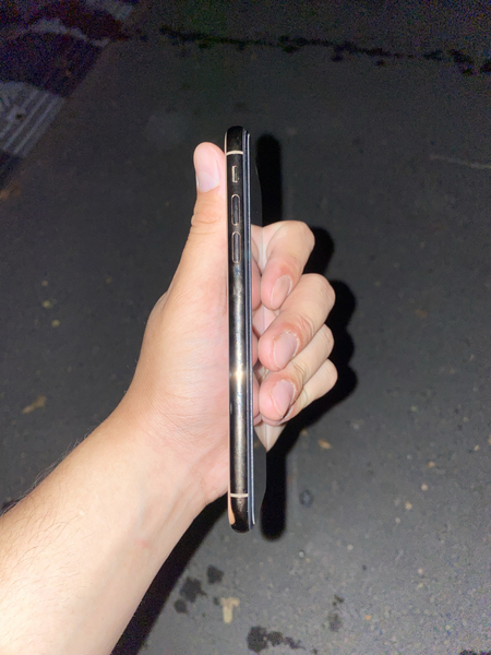 IPhone xs Karobka dakument bor