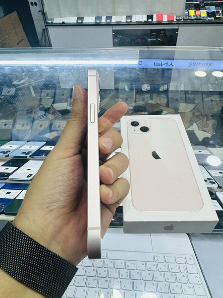 iPhone 13  128 gb pink