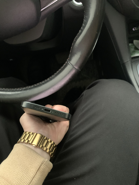 Iphone 15 pro petno