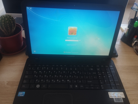 Toshiba noutbuk .