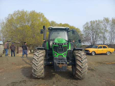 Traktor Deutz fahr 6155 agrotron