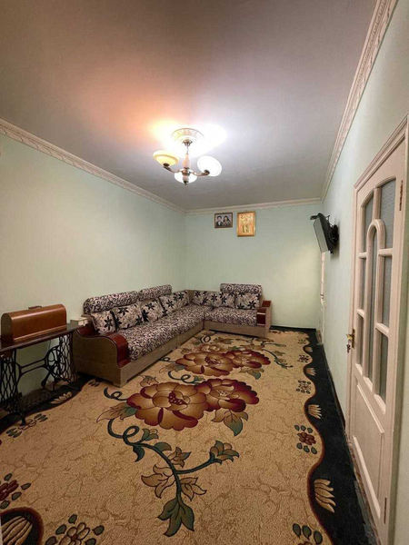 Продаю квартиру в Юнусабаде