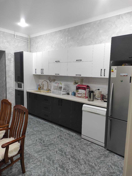 Rent apartment in center 4 room Mirabad street metro Oybek