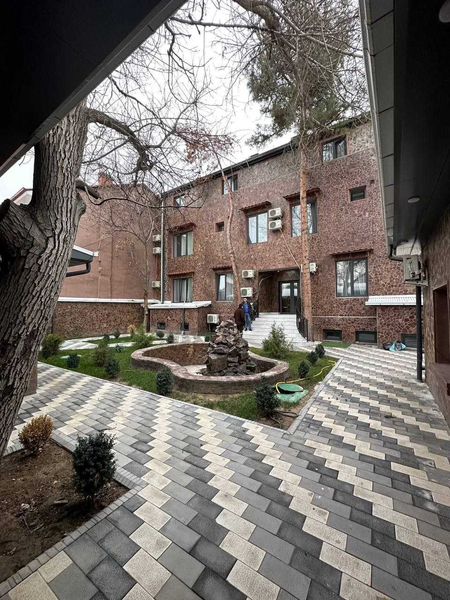 Продаётся Гостиница Яккасарай ор-р мост Мукумий. Br12