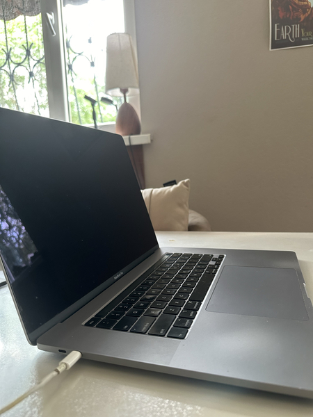 MacBook Pro 2019 16’’ core i9 1TB 16GB Touchbar