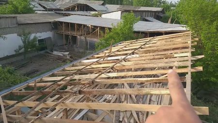 Стяшки тиранша яма унвесрсални иастир