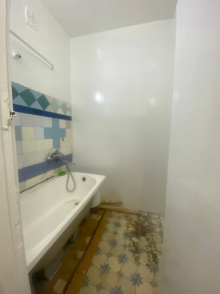 Чиланзар18  1в2/4/4  1,5*3м²  33м²