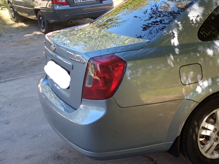 Lasetti 1.8l delfin svet