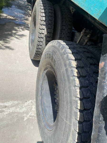 Zil133Gya srochni sotiladi pul zarur