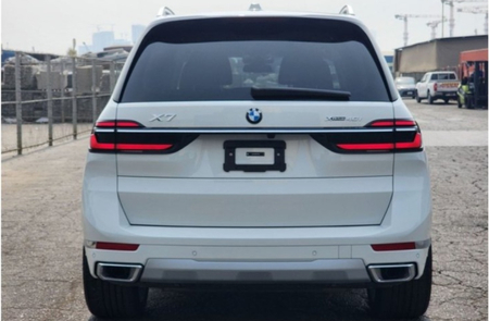 BMW X7 40i 2024 0probeg
