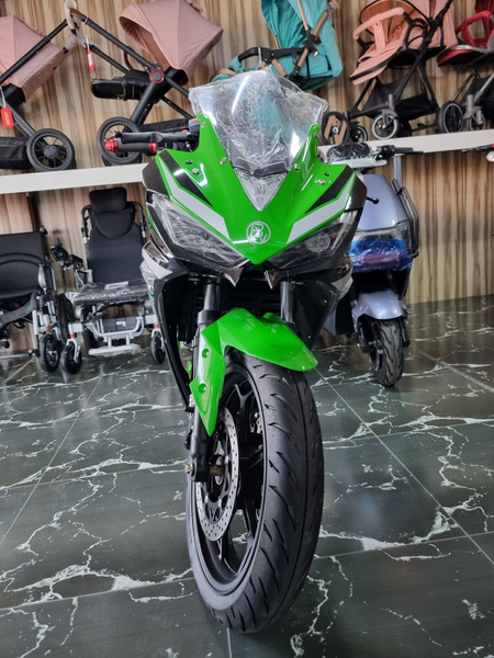 Электро мот Yamaha R3