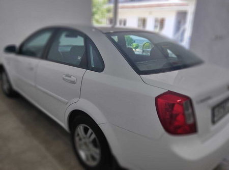 Lacetti 1.8 sotiladi. Продается Ласетти 1.8