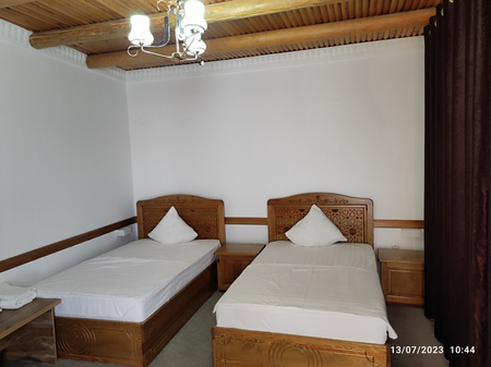 Munis Hotel  Labi hovuz