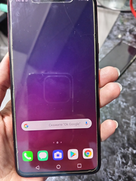 Продам телефон LG V40. Состояние хорошее