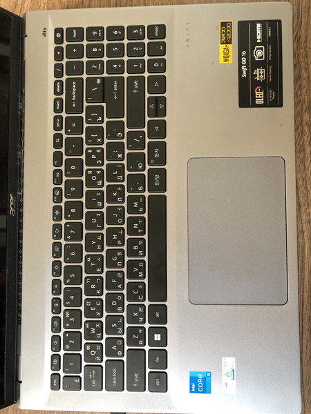 Acer Swift go 16