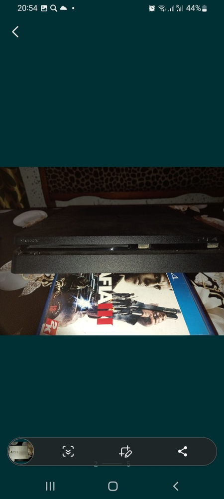 Продаётся PlayStation 4