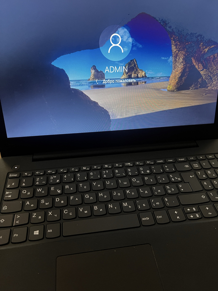 Acer kamputer sotiladi noutbuk