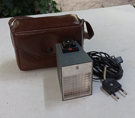 Фотоаппарат Praktica Super TL  (аксессуары в подарок)