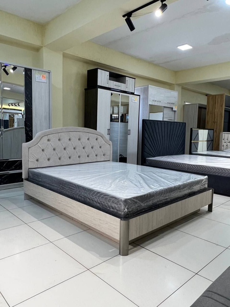 Ortopedik matras bilan to'shak Кровать ортопедическим матрасом