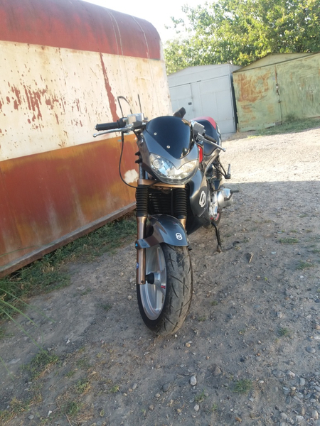 Укинг!!! Скутер Piaggio gilera dna 50 Италия мотор бузулган.