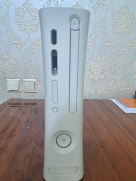 Xbox 360 приставка среднего состояния