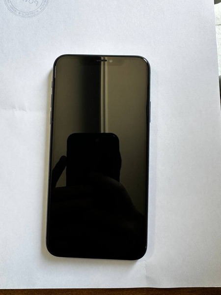 iPhone 11 pro max srochno sotiladi