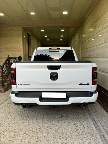 RAM 1500 5.7 AT Limited 4x4