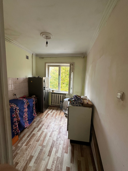 1 xonali kv sotiladi. Mo\\\'ljal Mirzo Ulug\\\'bek metroga 5 minutli yo\\\'l