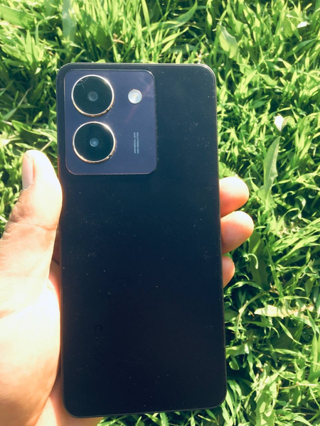 Vivo 27s 8/128 gb srochna