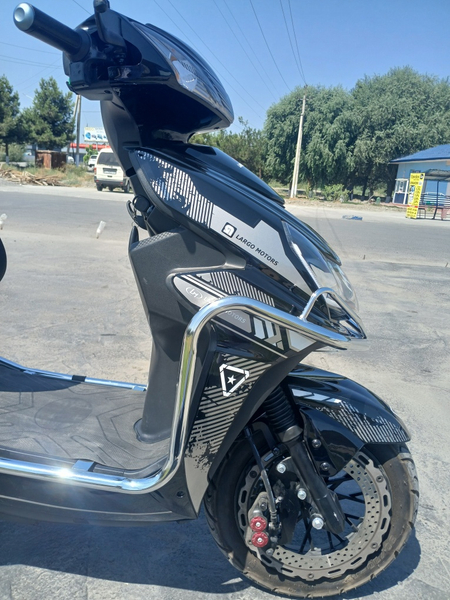 Tesla Red Line 2024
