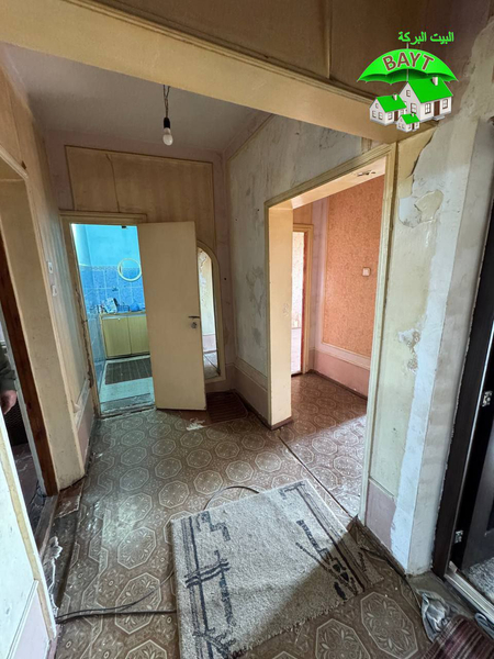 ^СРОЧНО! МЕТРО Чилонзор 16 квартал 3/9/9 Продаётся квартира
