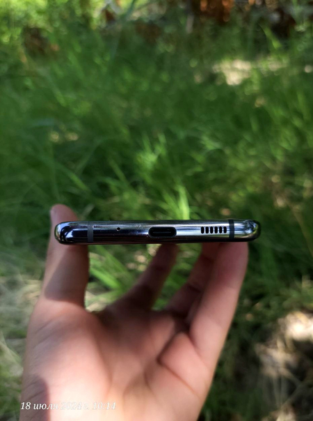 Samsung A82 black
