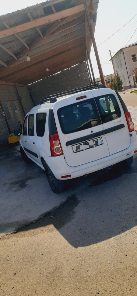 Lada largus 2014 yil