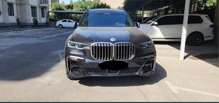 Продам настоящий BMW X7 M50 Full Option 2022
