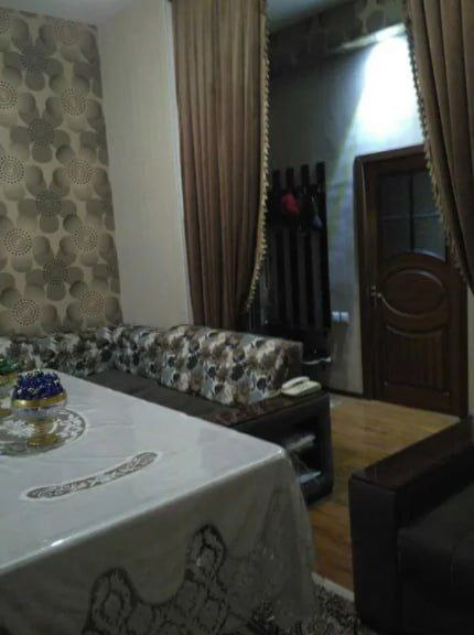 Квартира в центре С Азимова 2в3/4/5 улучш.планировка, паркет, разделка