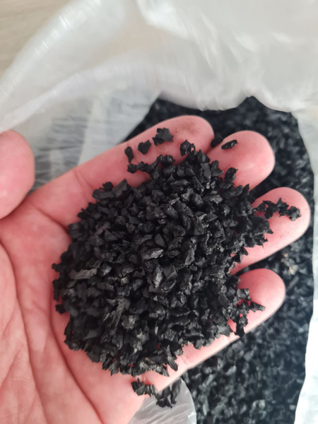 Granular sun'iy Polyalar uchun rezinka granularimiz bor