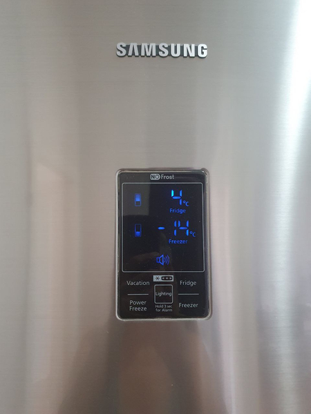 Холодильник SAMSUNG
