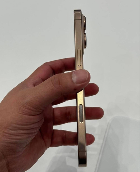 iPhone 16 Pro Max Premium