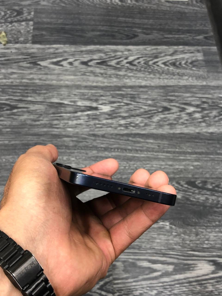 Iphone 12  Sotiladi