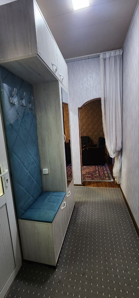 Сдаётся 3 х ком квартира на 1 этаже Юнусабад 13 кв Мегапланет до метро