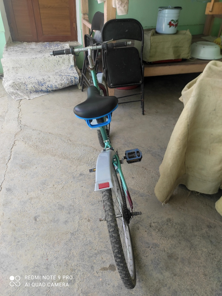 Velosapet ilgari va pedali yangi