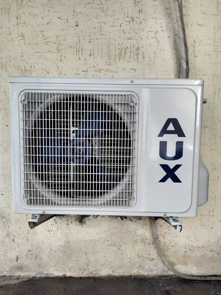 Продам кондиционер AUX 9
