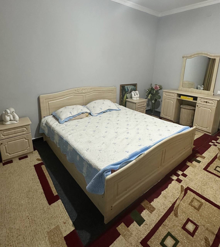 Аренда 2х комн, центр ул Навои