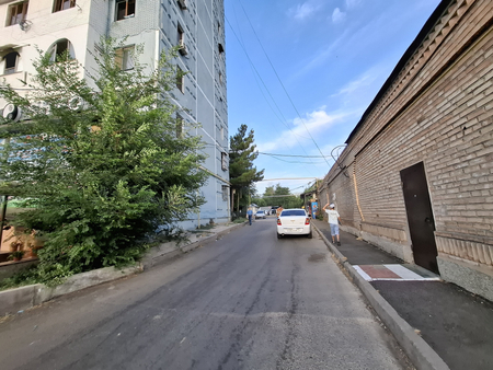 Продаётся Нижилой Офис Юнусабадскидки район Ахмад Даниш Базар 40кв.м