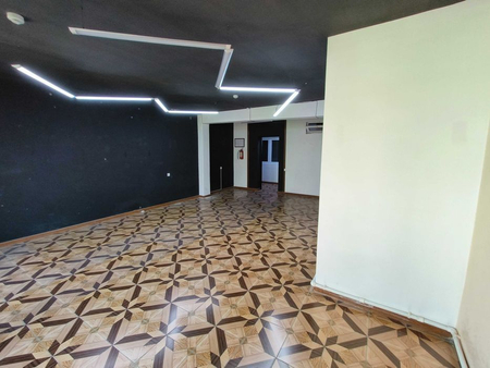 Аренда Офиса в центре города, метро Юнусабад, 50 м², Евроремонт 1-этаж