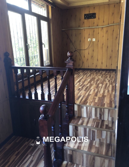 Фархадский рынок 5комнат/3этаж 110м2 Продаю‼️