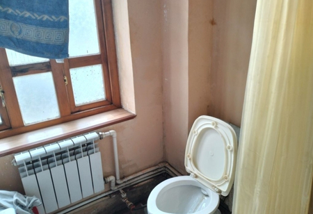Сдаёт в аренду 1 ком.