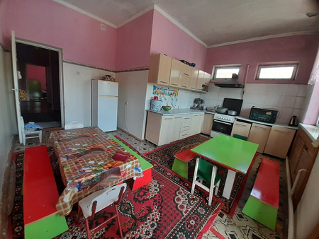 5 хонали коттедж сотилади