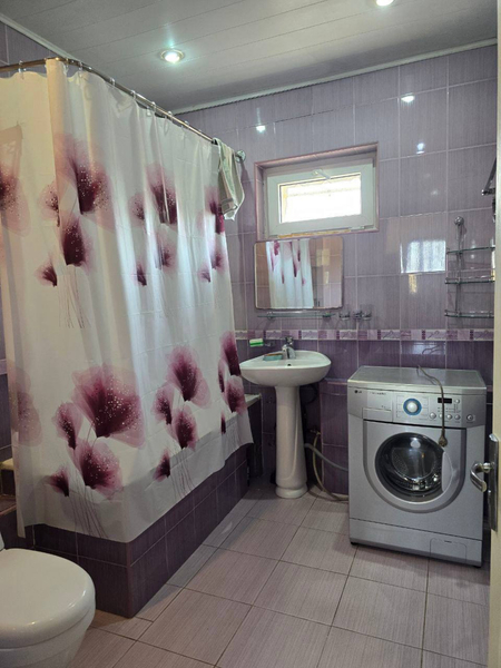 4/4/4/Буюк Ипак Йюли, генерала Петрова,77 серия , кирпич 2х6 , 90м2