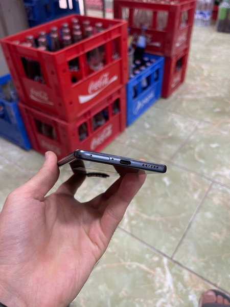 Huawei (redmi xiomi xonor) sotiladi